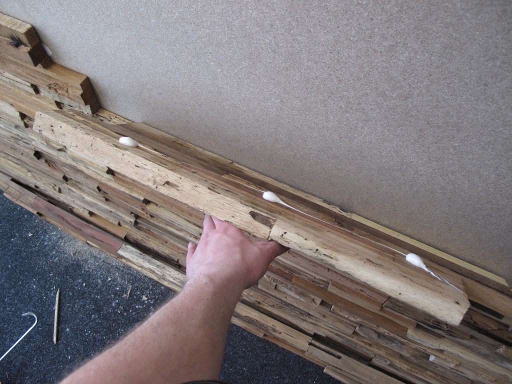 Erstaunlich Holzplatten An Wand Befestigen Fotos